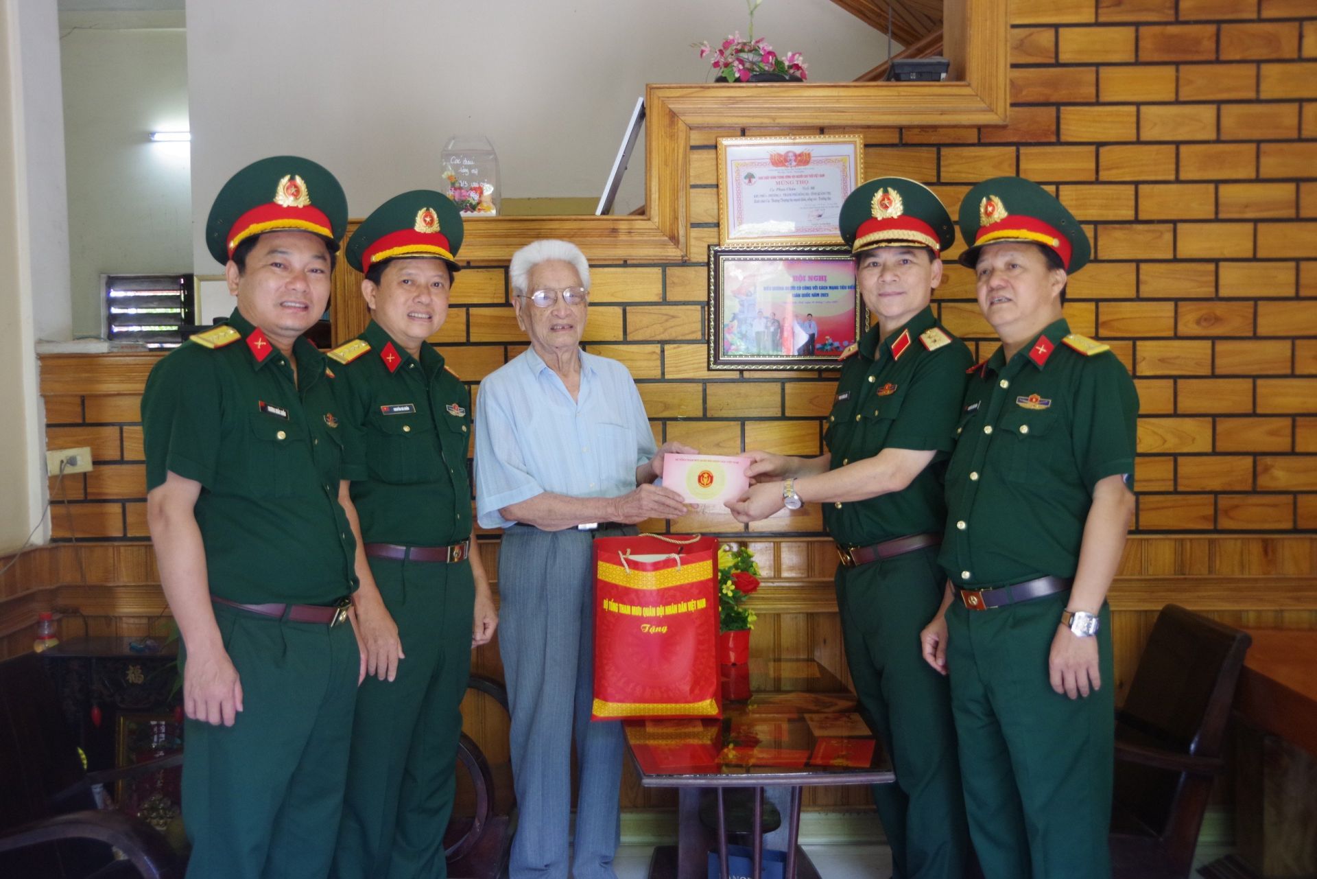 Đoàn công tác Bộ Tổng tham mưu Quân đội Nhân dân Việt Nam tổ chức các ...